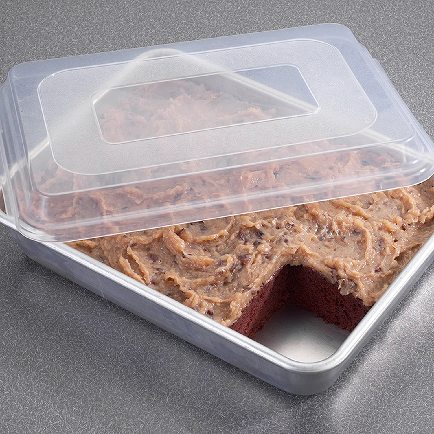 NORDIC WARE 9X13 INCH CAKE PAN WITH PLASTIC COVER Rush s NORDIC WARE 9X13 INCH CAKE PAN WITH PLASTIC COVER Rush s